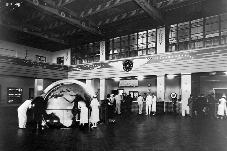 The Rise & Fall of Pan American World Airways (Pan Am)