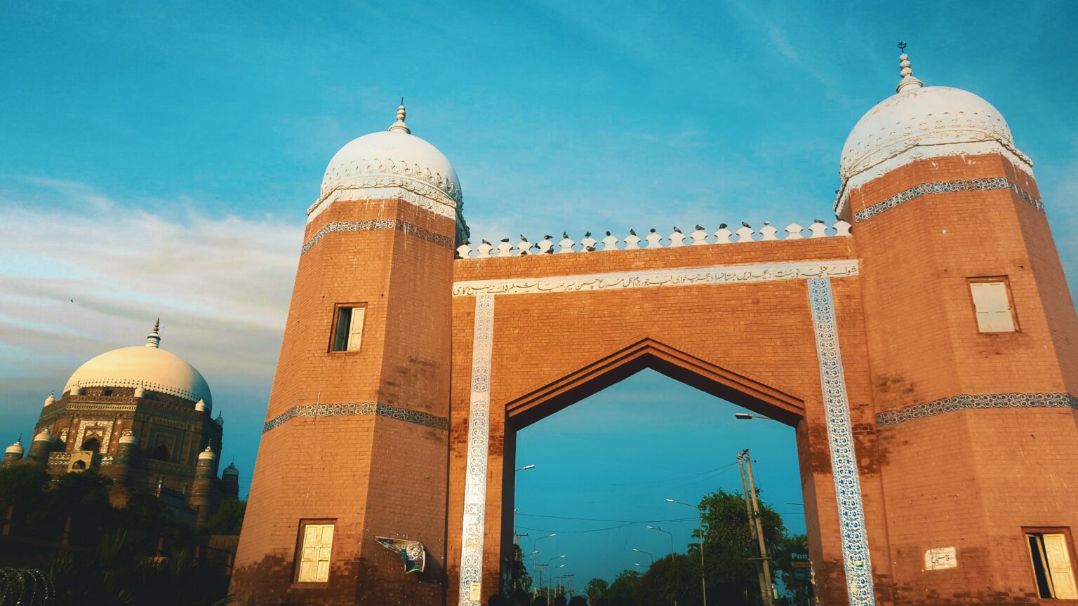 Multan in Pakistan: The City of Saints, Tales, and Crafts